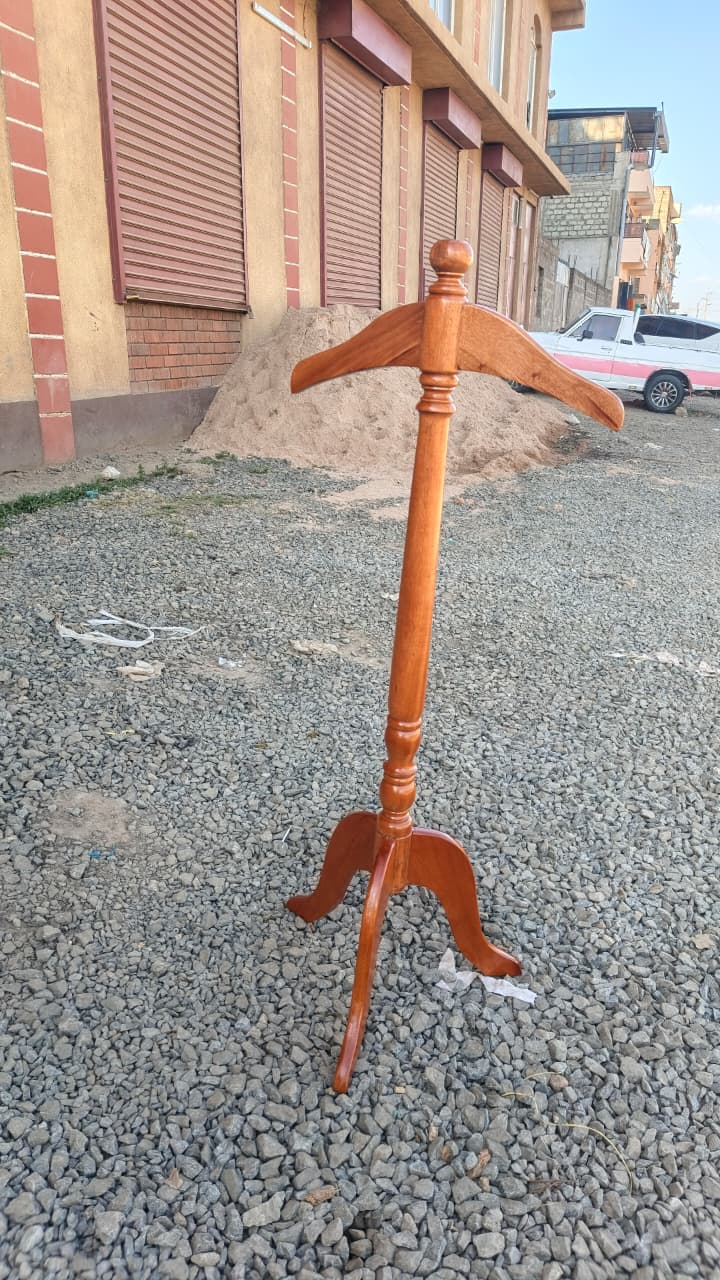 Executive Mahogany Office Coat Hanger – Climax Furniture