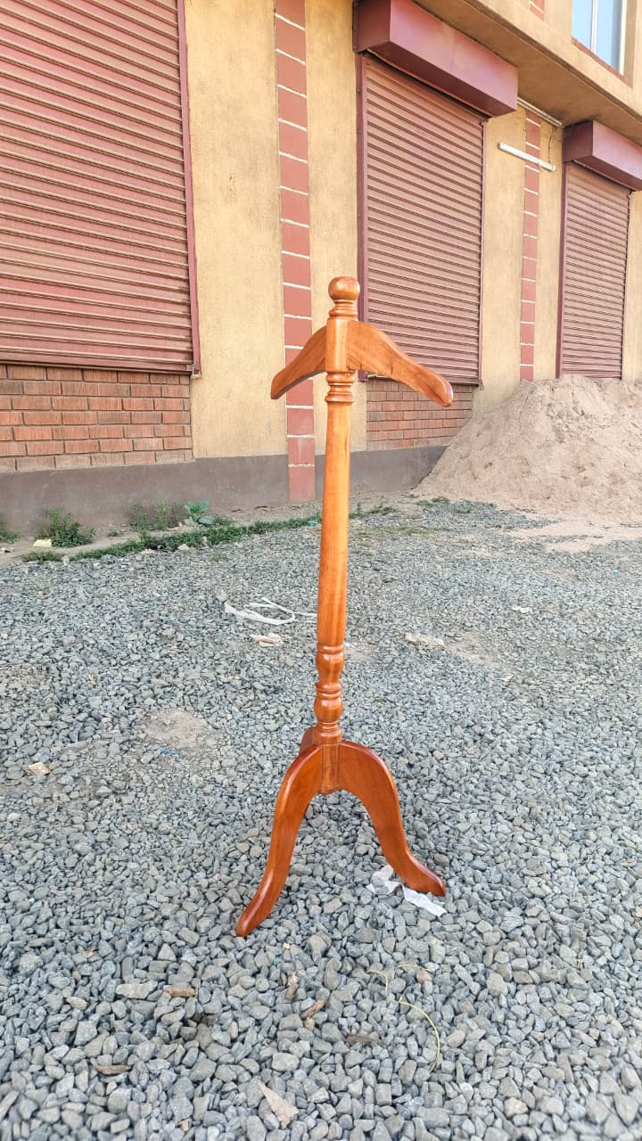 Executive Mahogany Office Coat Hanger – Climax Furniture